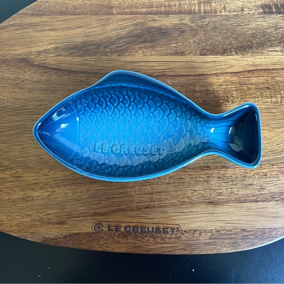 Le Creuset | Dining | Nib Le Creuset Small Fish Dish Marine | Poshmark